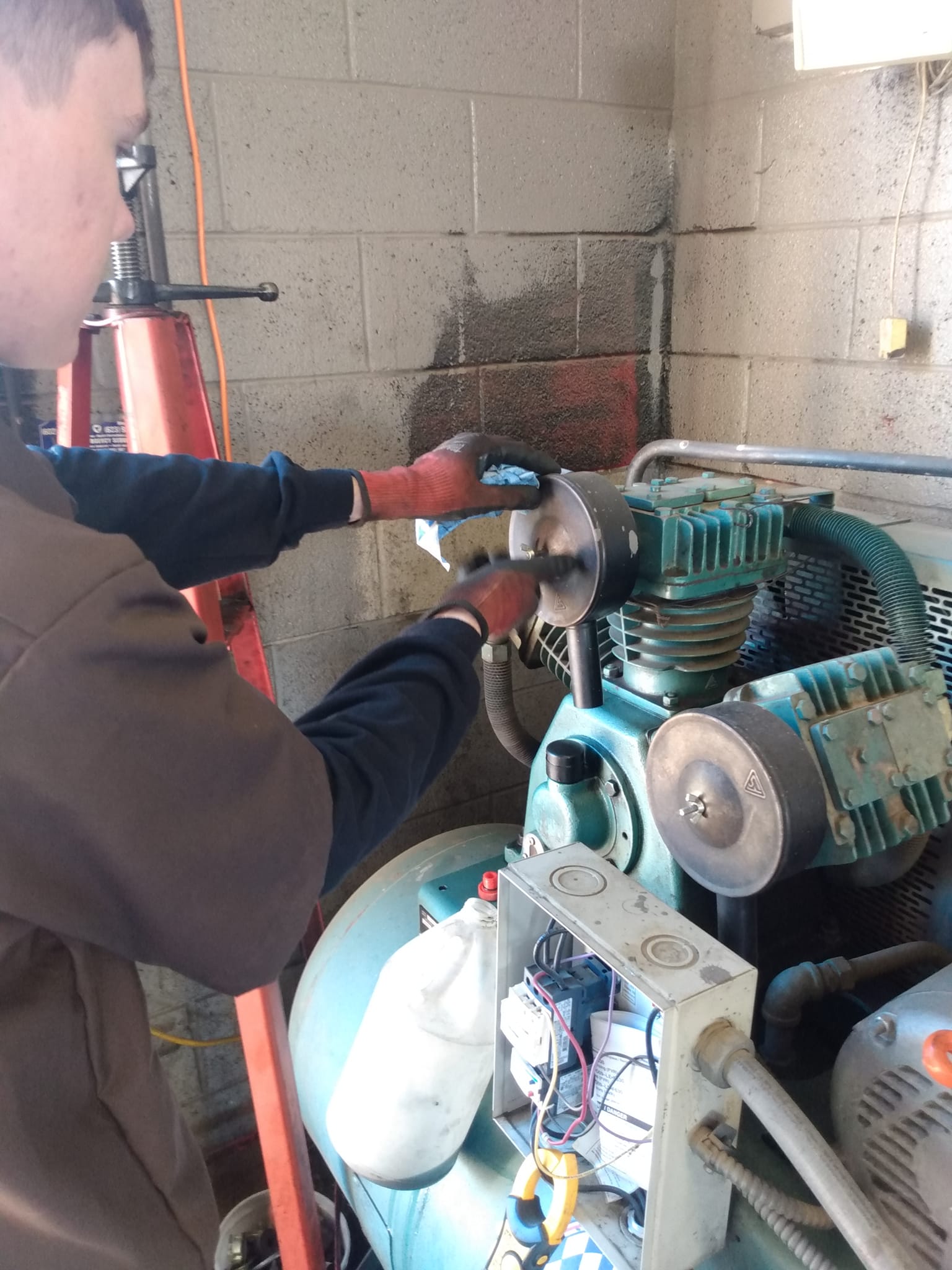 Mc Fall Tire & Auto - Avondale | Arizona Air Compressor